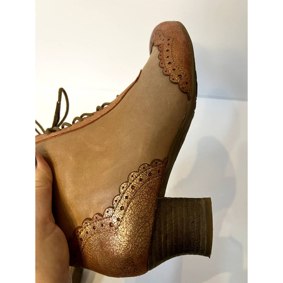 Brako | Shoes | Brako Anatomic Collection Pinky Tan Leather Bootie ...